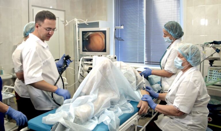 Choosing Between a Lower Endoscopy vs Colonoscopy