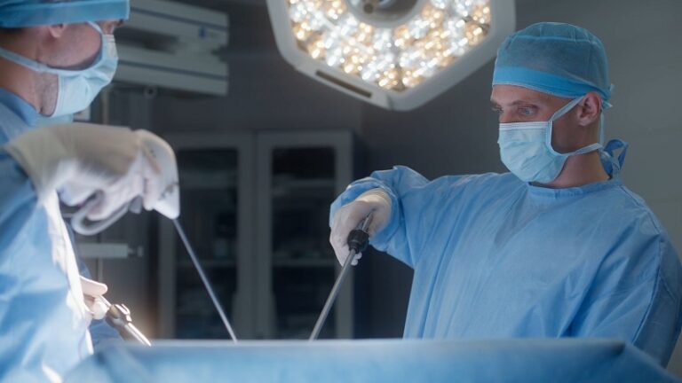 Minimally Invasive Surgery: Pros, Cons, and Recovery Tips - Iaas Med